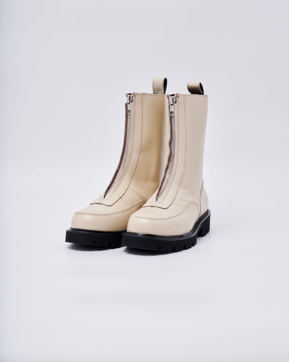 BOOTS – caminando.jp